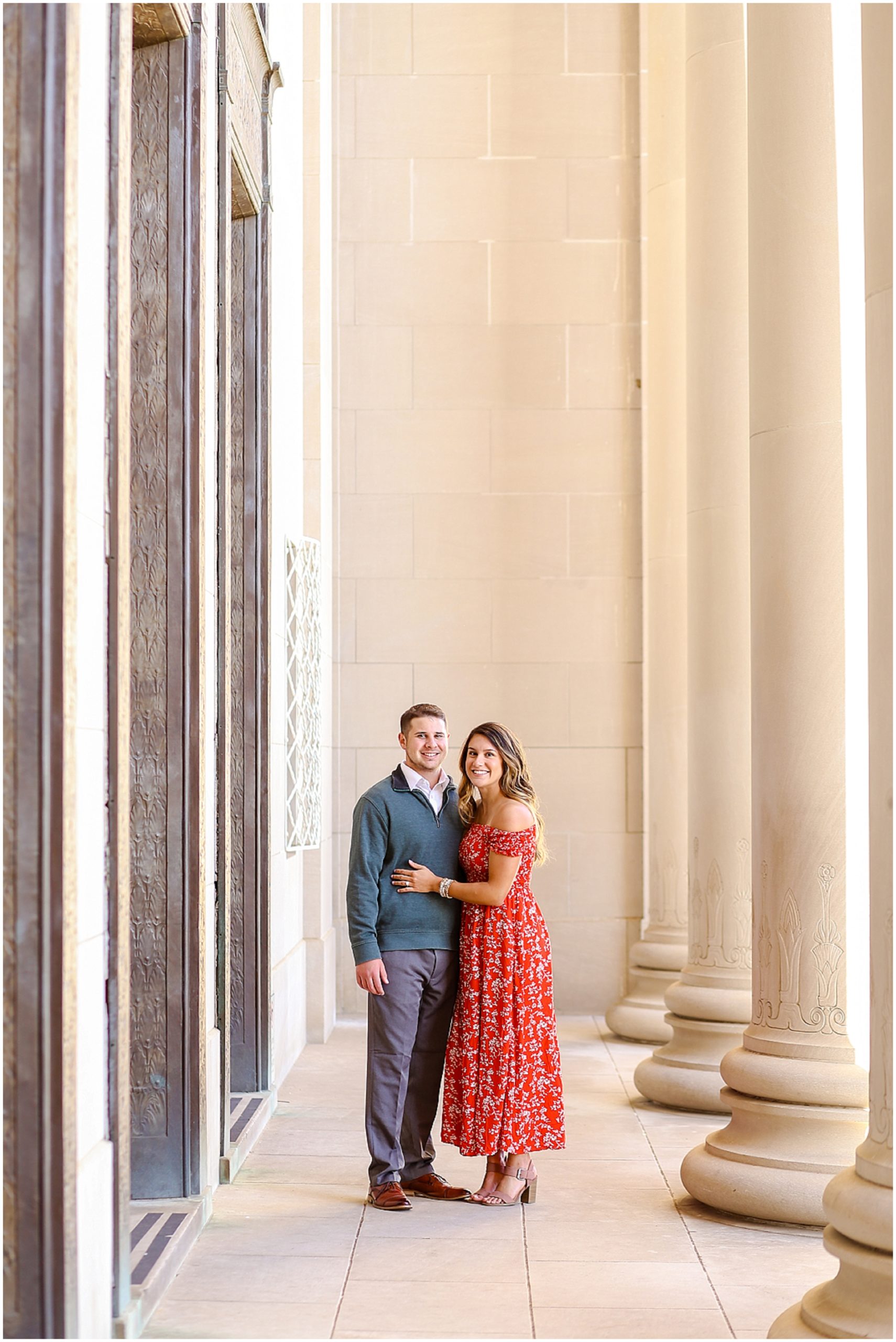 Emily & Cory's Kansas City Engagement Session at Nelson Atkins Museum ...