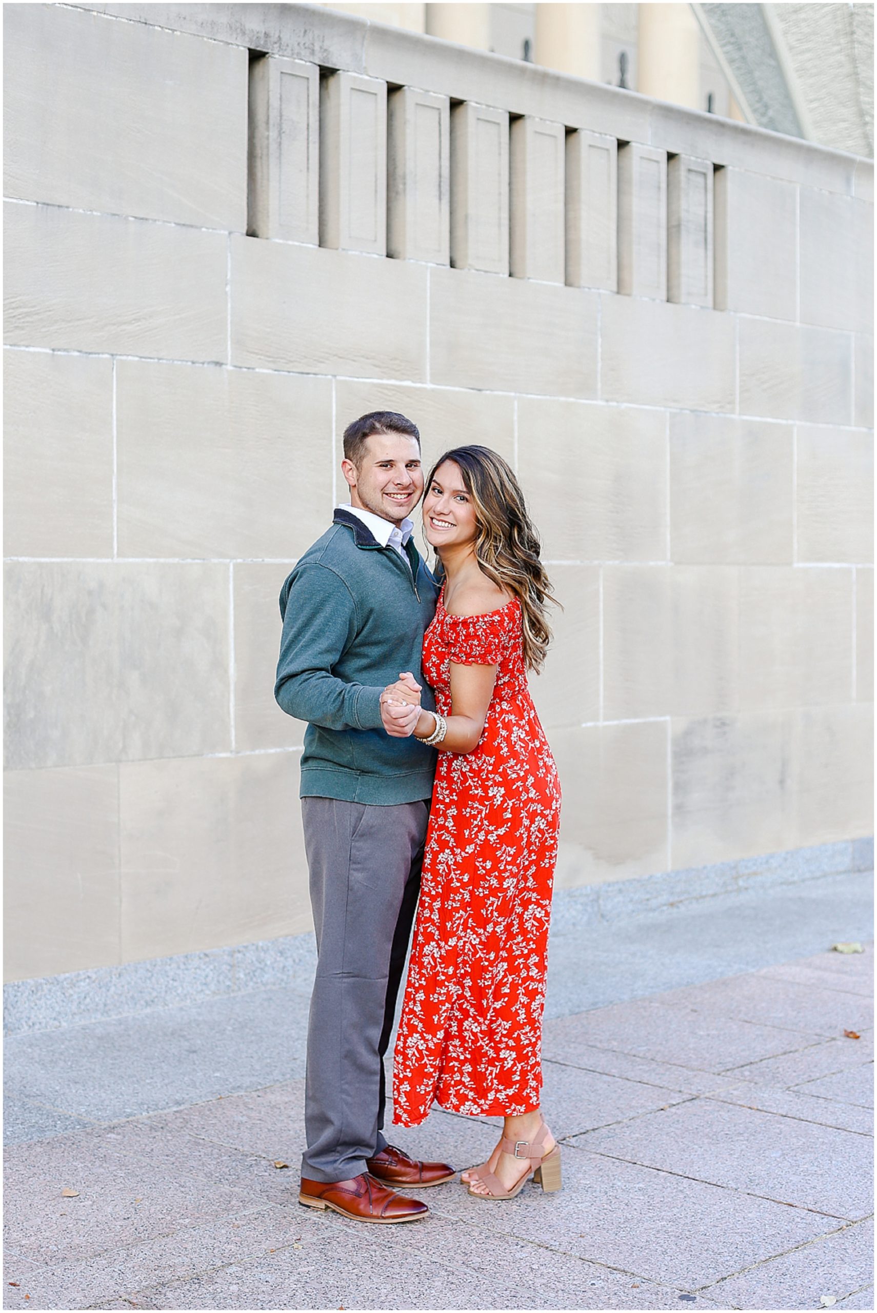 Emily & Cory's Kansas City Engagement Session at Nelson Atkins Museum ...
