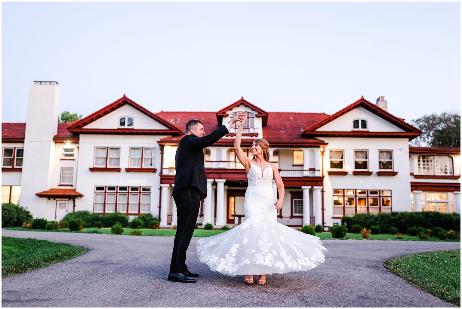 Historic Longview Mansion Summer Wedding with Jamie & Spencer | www ...