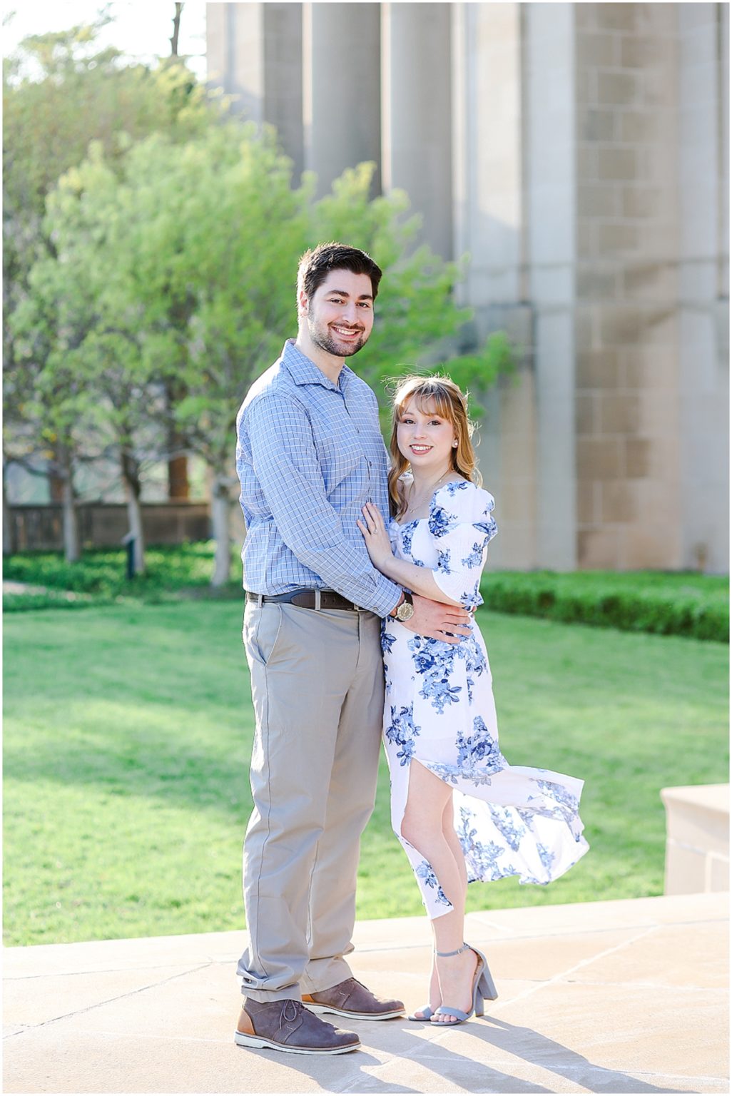 Ali & Connor | Spring Engagement Photos at Nelson Atkins Museum in ...