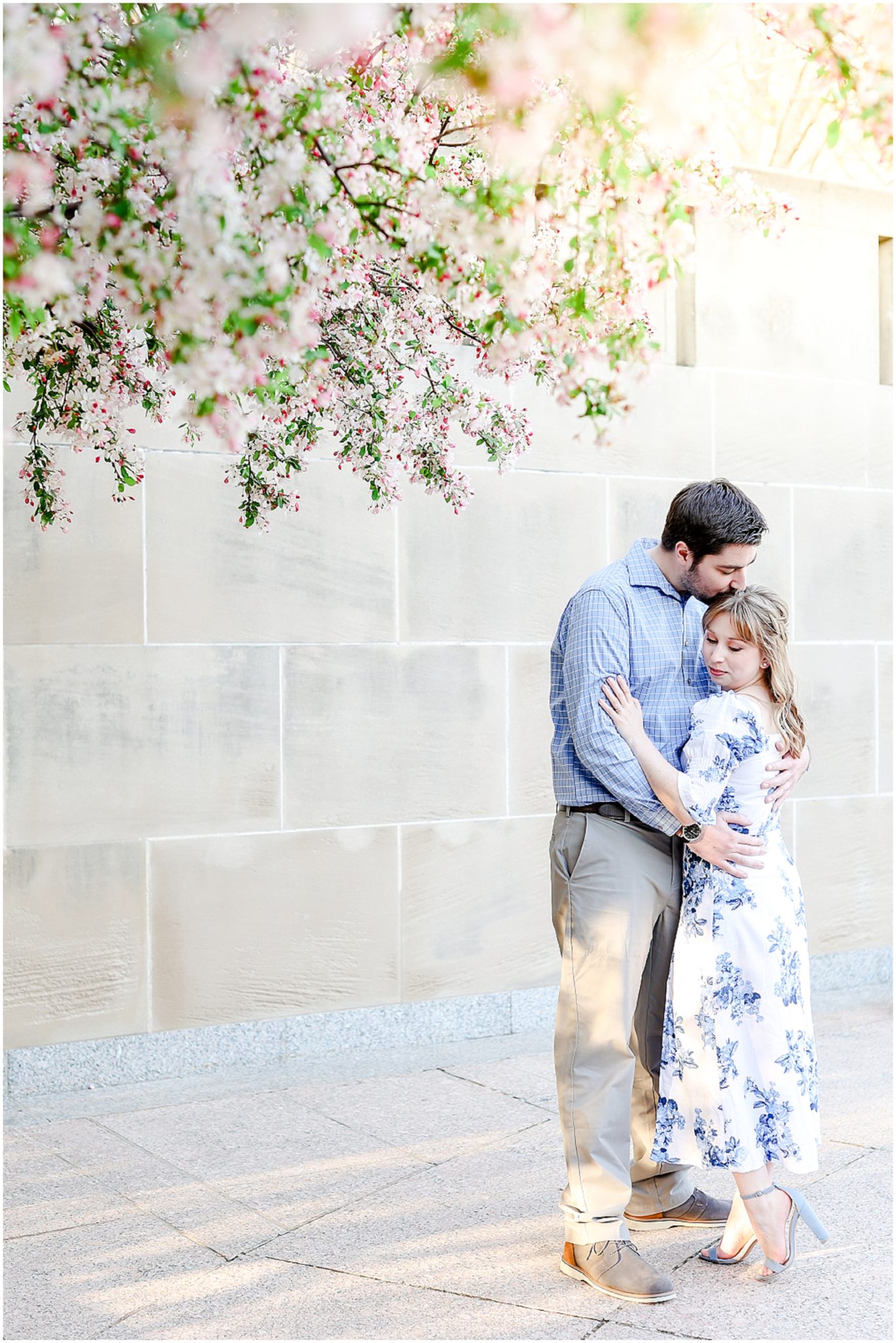 Ali & Connor | Spring Engagement Photos at Nelson Atkins Museum in ...